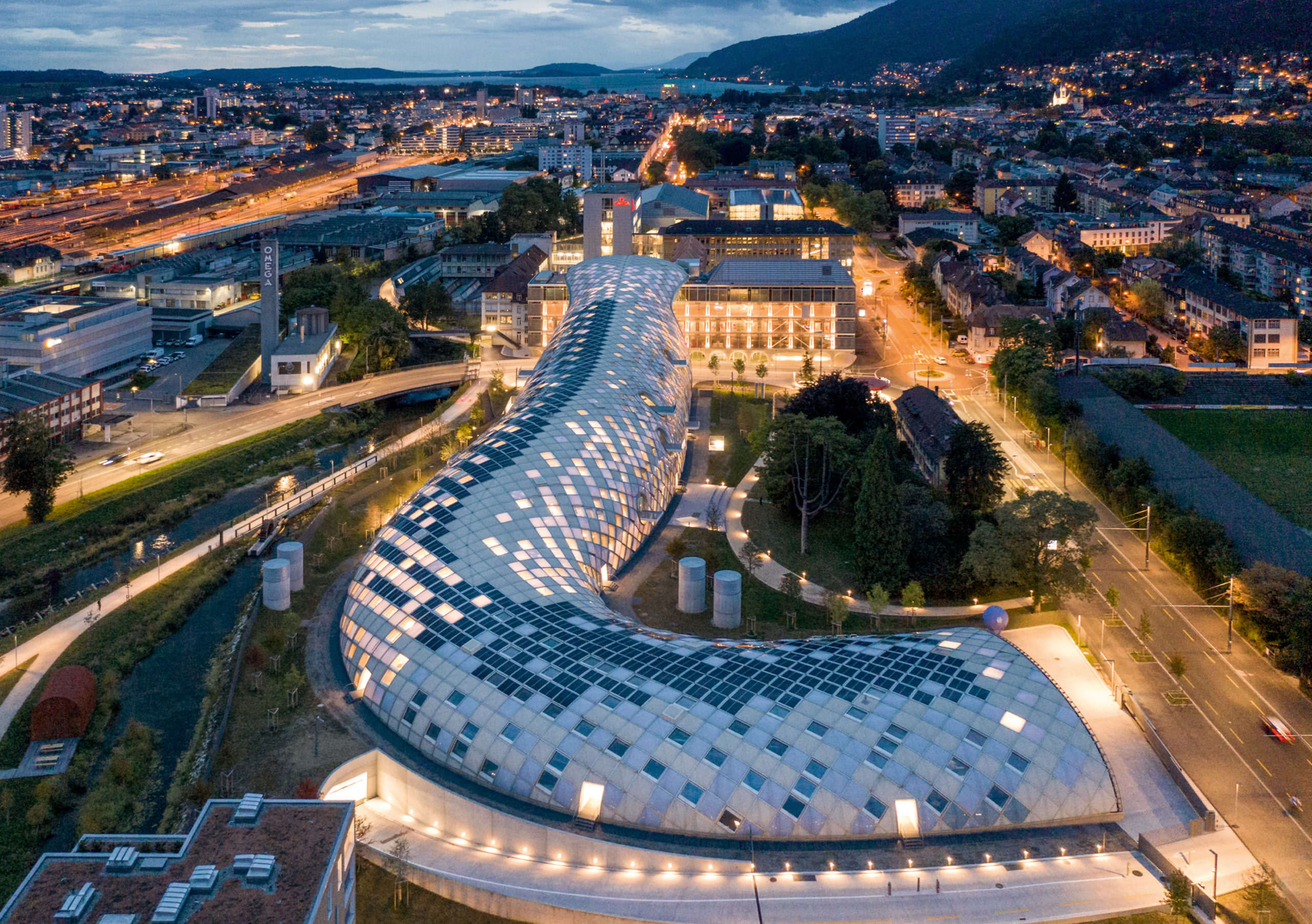 Vortrag «Swatch-Omega Building in Biel - Holzbau einmal anders» - SJB ...